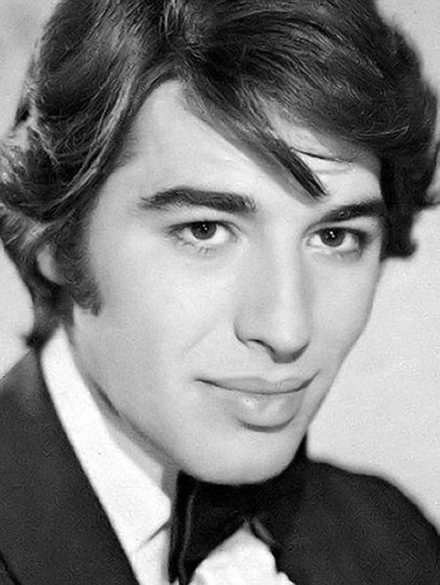 Se cumplen 70 años del nacimiento de Sandro y sus nenas lo recuerdan