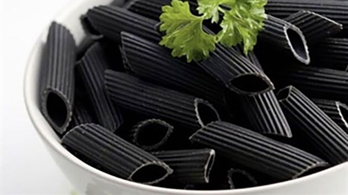 Advierten que la comida negra es peligrosa para la salud