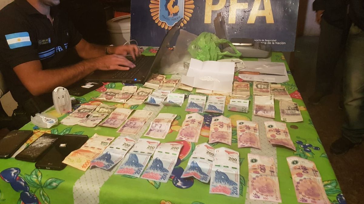 Cayó La Dora: la Policía Federal atrapó a una dealer con 50 gramos de ...