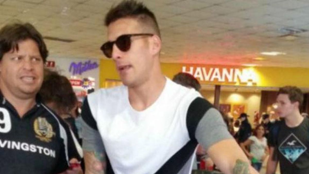 Otra vuelta: Denis se sumó a la lista de regresos del fútbol europeo