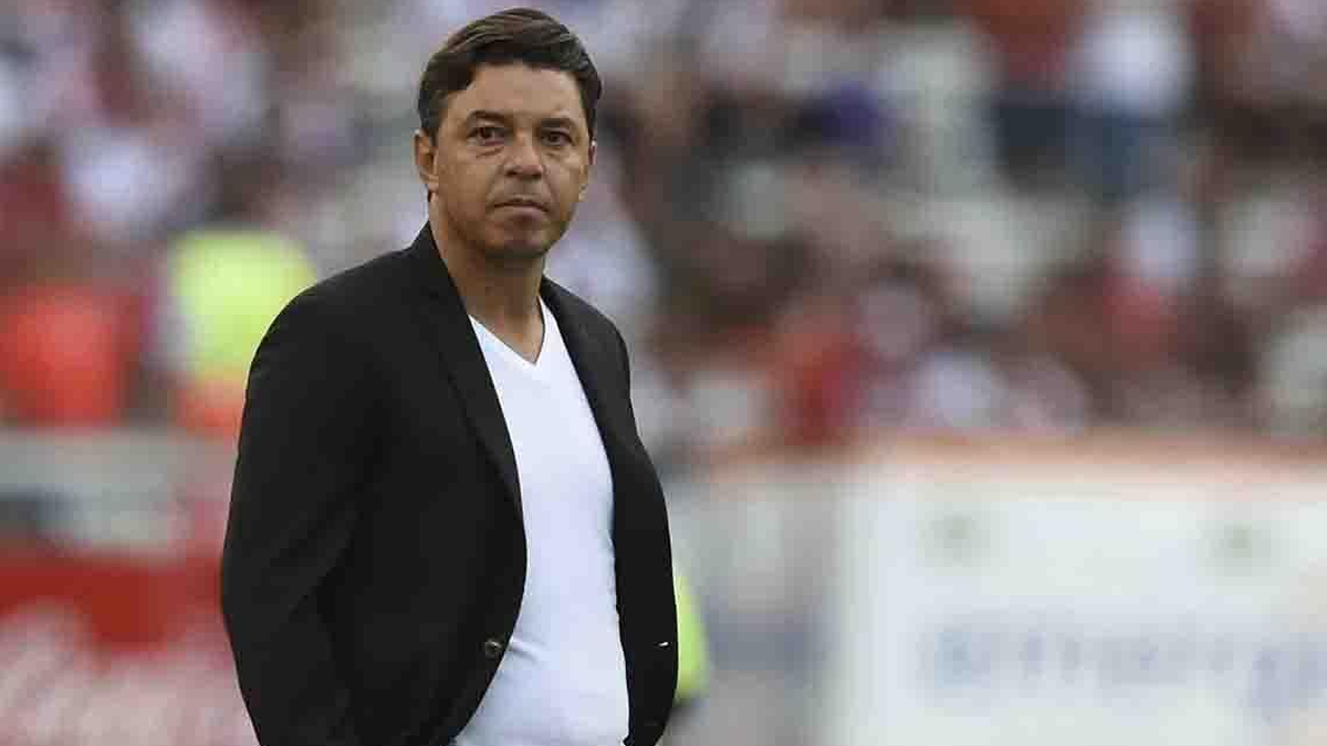 ¡Ni el DT! Gallardo no viajará a Ecuador para el estreno en la Copa