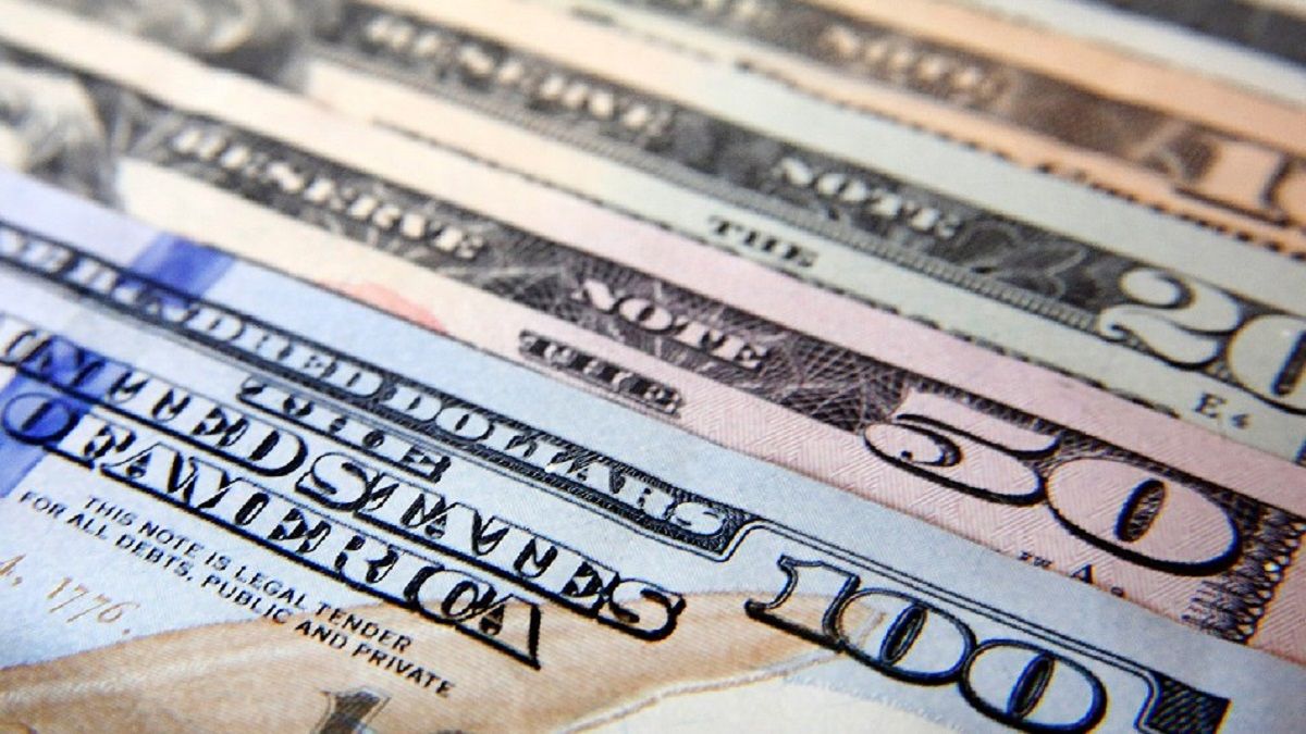 El dólar blue trepó $4 y alcanzó su récord histórico