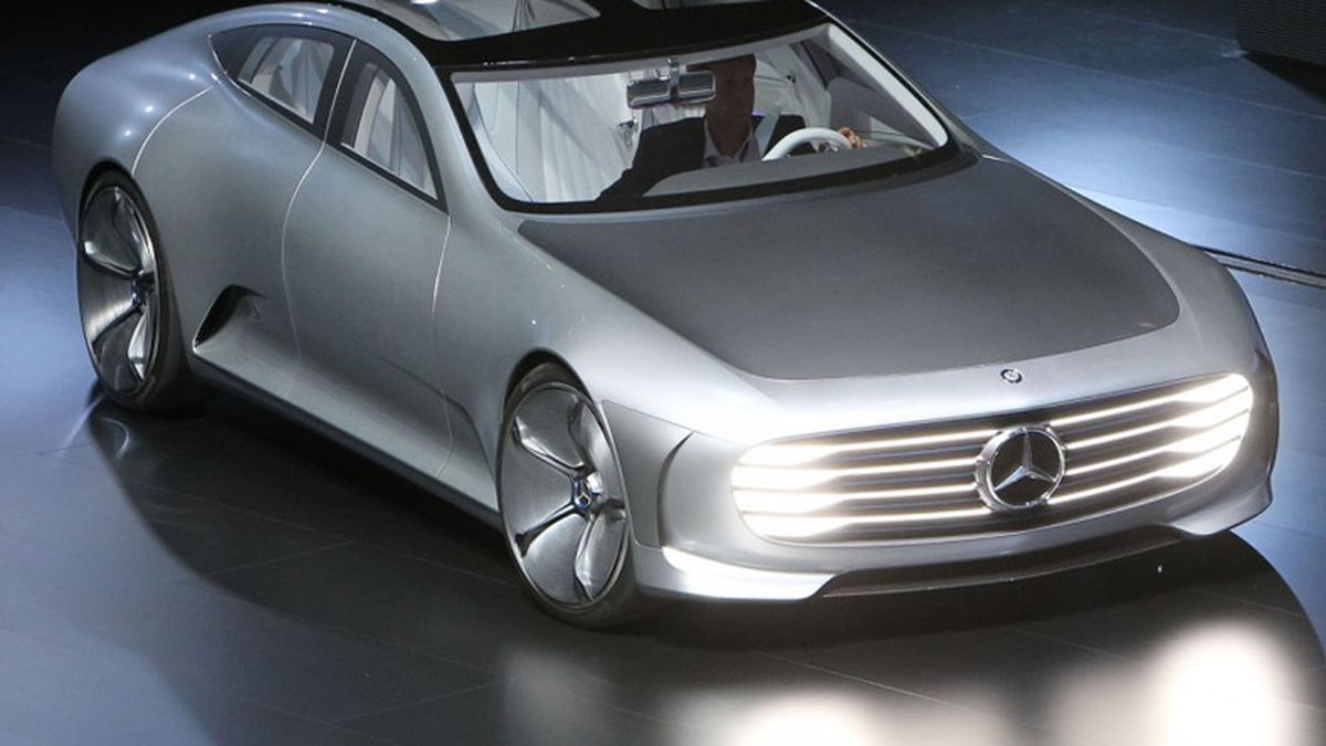 El Mercedes-Benz IAA: un “transformer” de aerodinámica inteligente