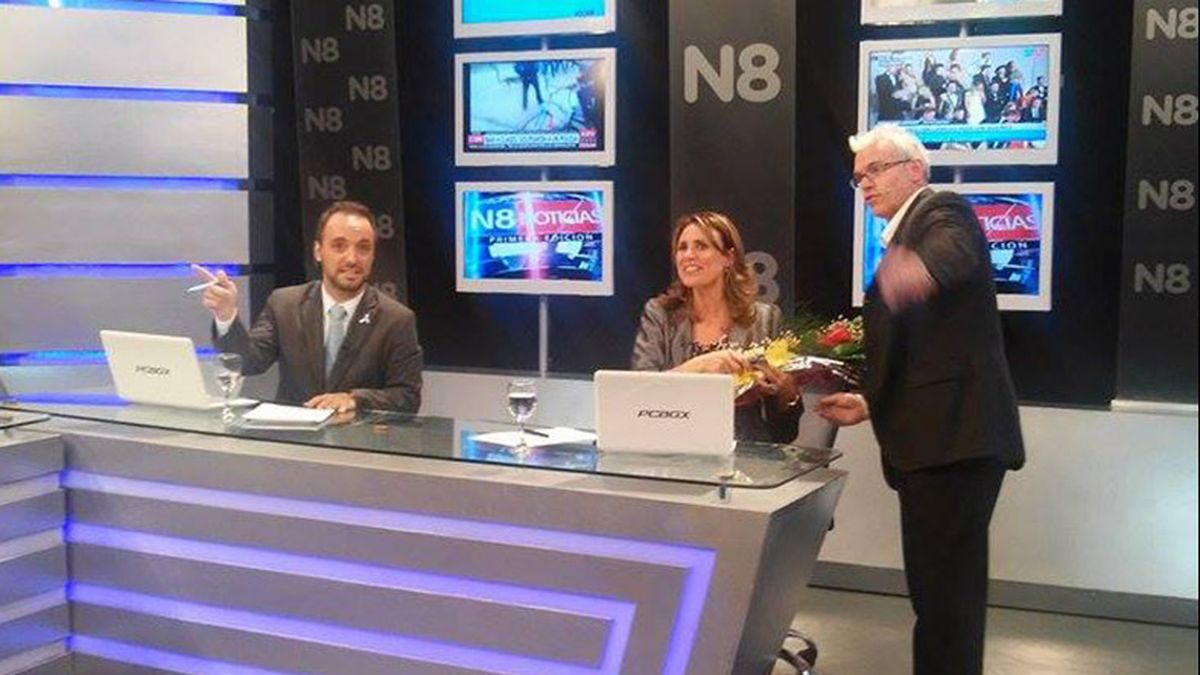 ¡Sorpresa y lágrimas! el emotivo homenaje a la conductora de Noticiero ...