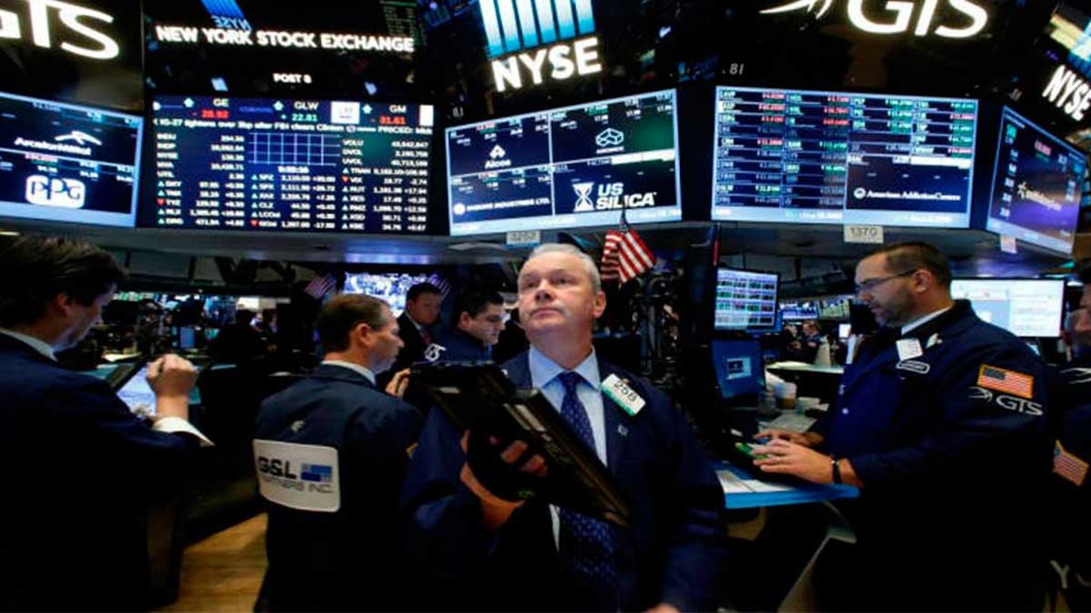 Se Desploman Las Acciones Argentinas En Wall Street Los Bancos Se