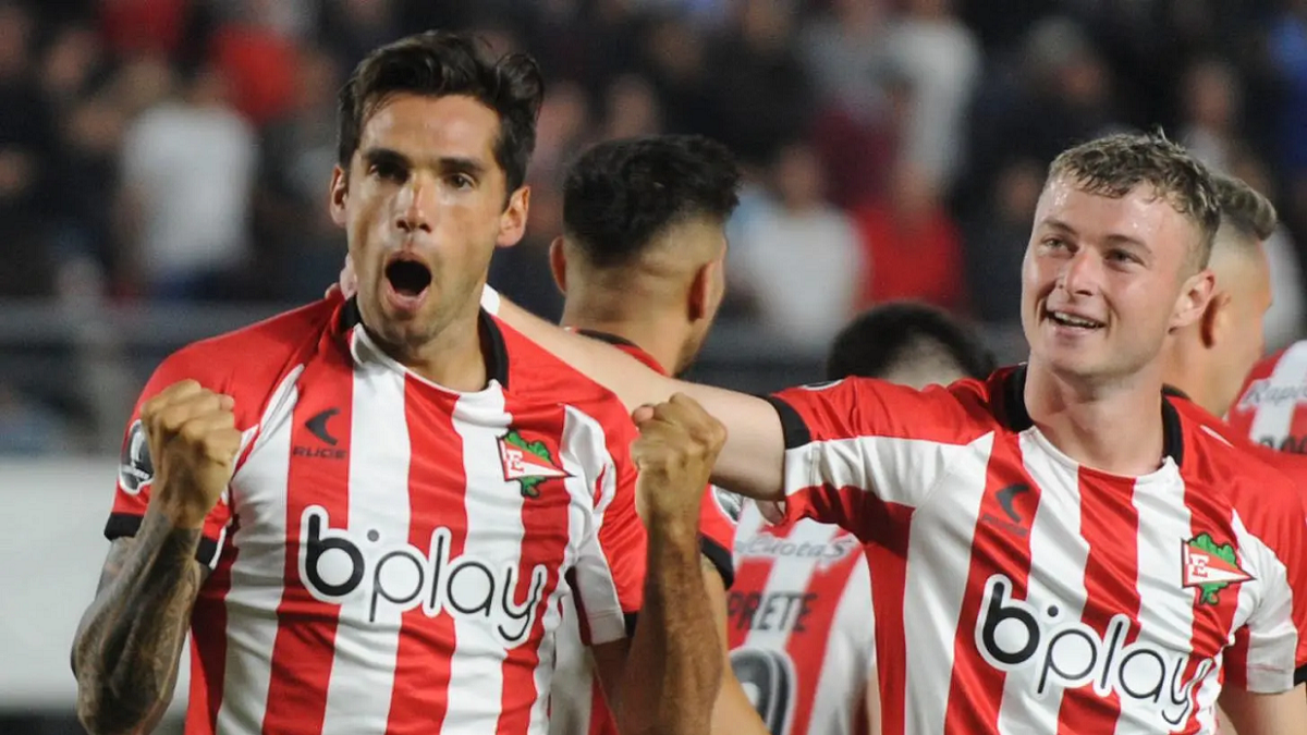 Emmanuel Mas, pedido por Tevez para reforzar a Independiente