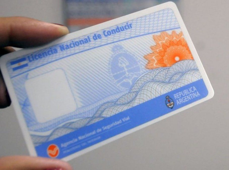 Nueva licencia de conducir: EMICAR ya emite el carnet con validez ...