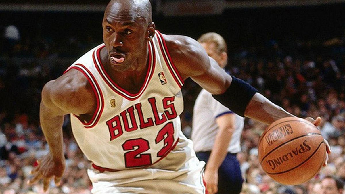 Video: Michael Jordan cumple años y lo recordamos con sus mejores jugadas