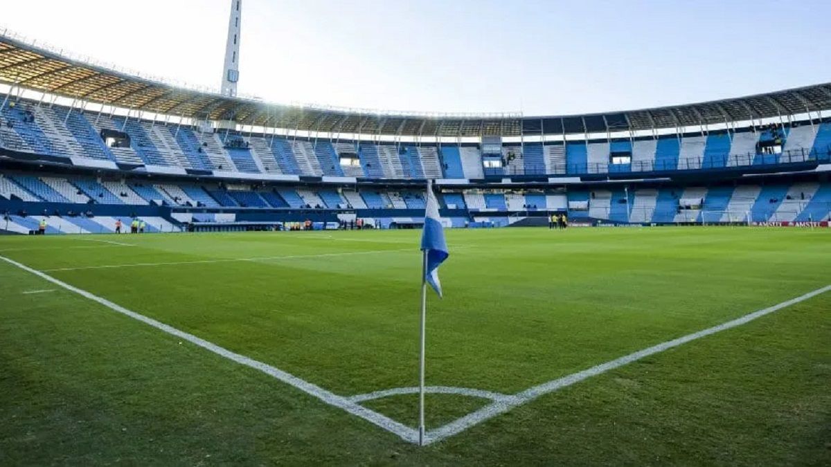 Suspendieron Racing - Vélez por el fallecimiento de Hernán Manrique