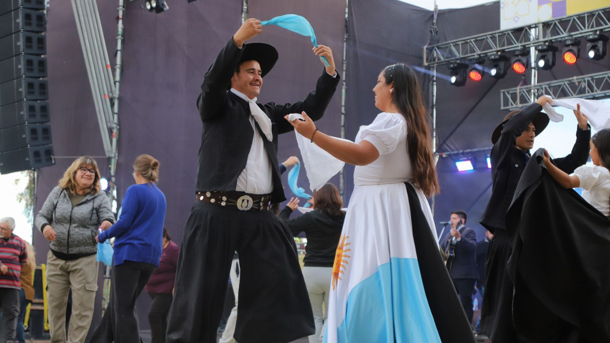 Capital vibró con un gran festival que unió a los sanjuaninos