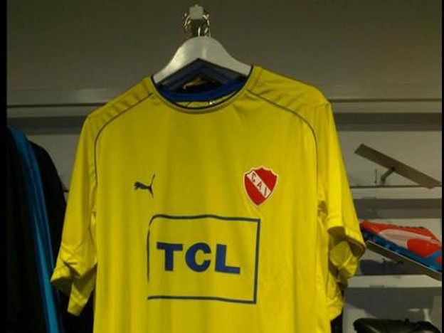 Diablos amarillos: largó la venta de la nueva camiseta de Independiente