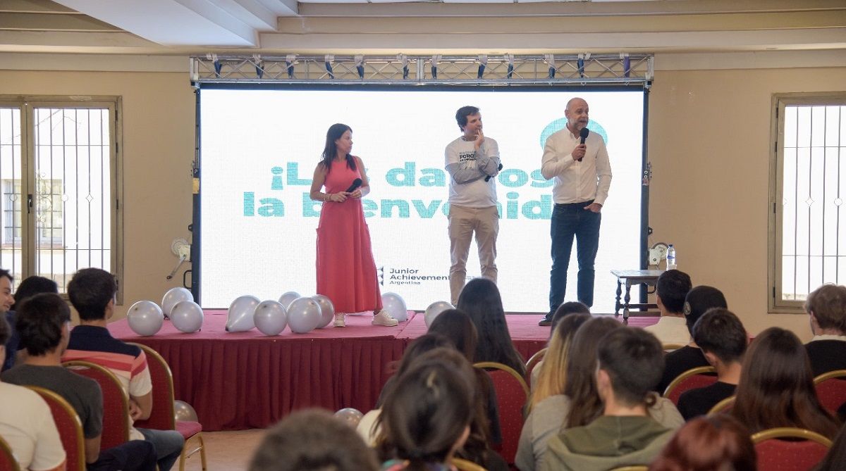 McDonalds y Junior Achievement: juntos impulsando a jóvenes de Cuyo