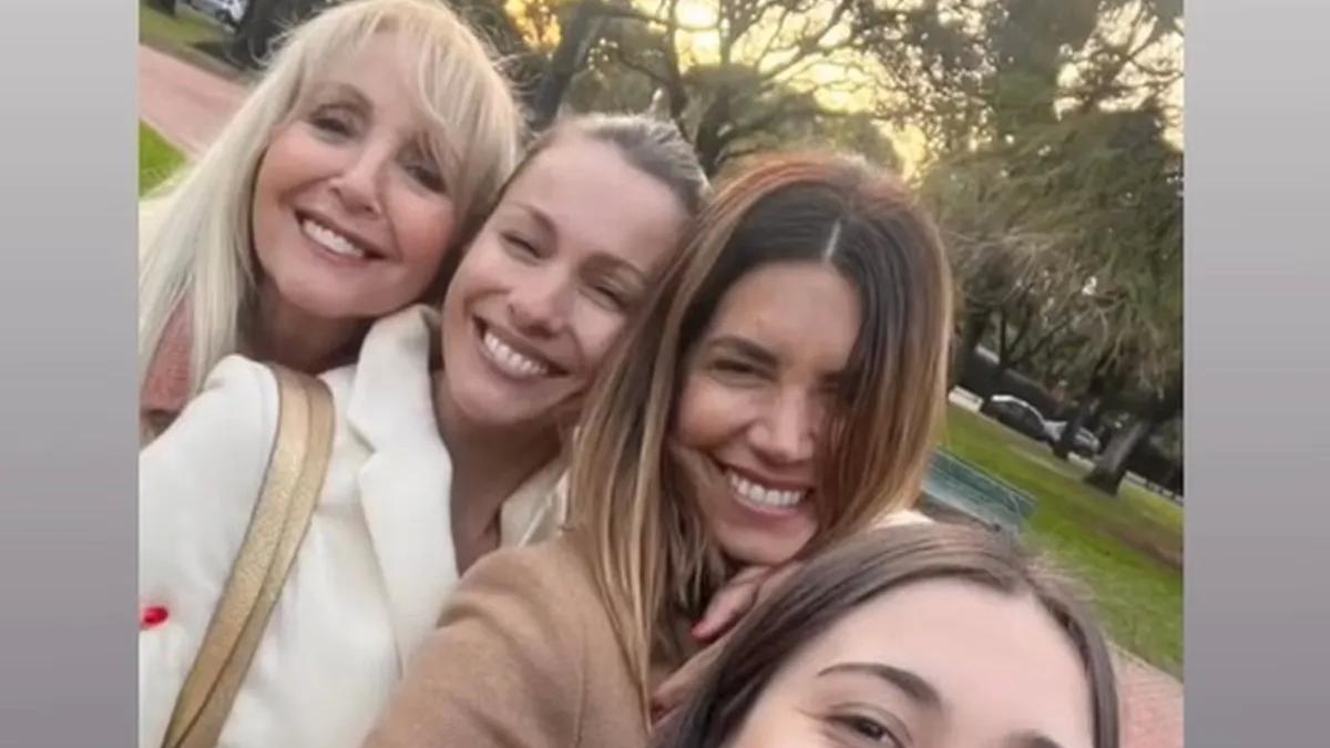 Pampita se reencontró con la mamá de Benjamín Vicuña
