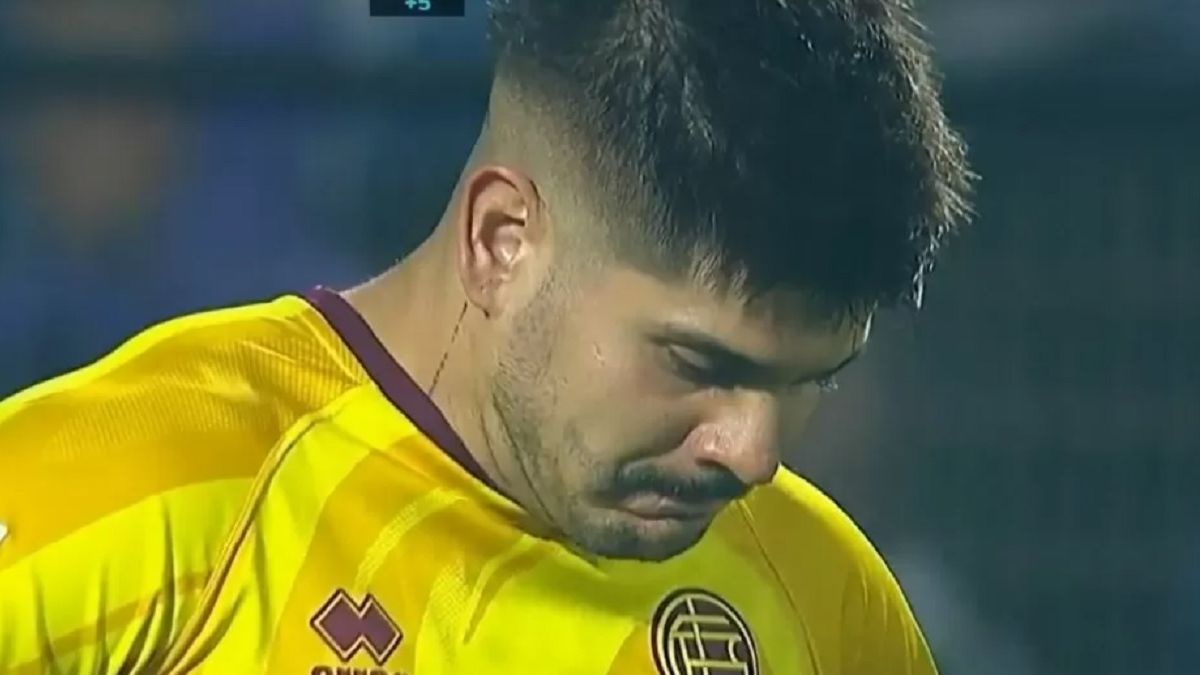 Por un blooper del arquero de Lanús, Gimnasia sumó tres puntos