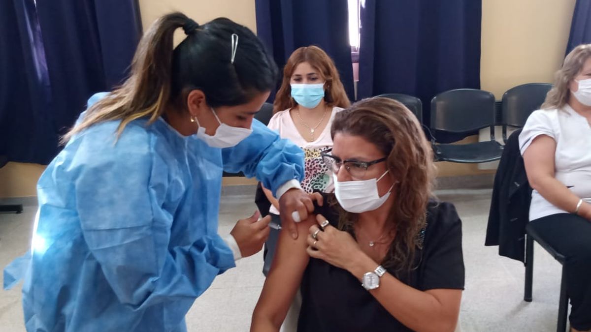 Días, horarios y lugares habilitados para vacunarse contra el Covid-19
