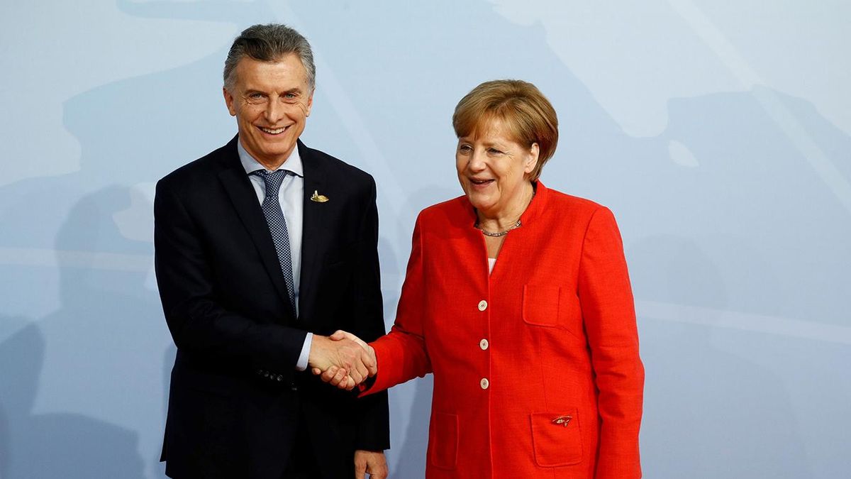 El avión de Ángela Merkel tuvo problemas técnicos y volvió a Alemania